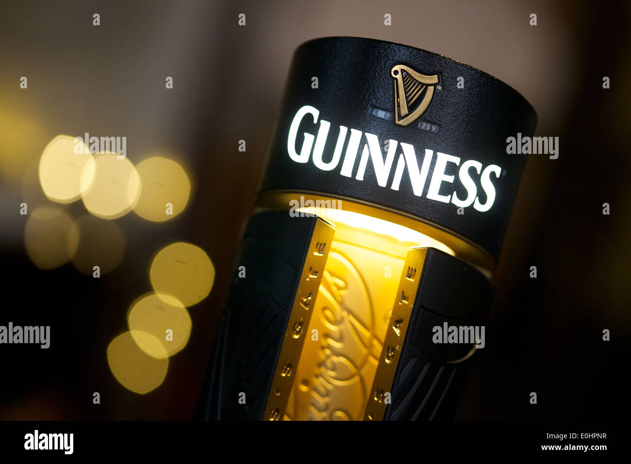 Guinness bar pump Banque de photographies et d’images à haute ...