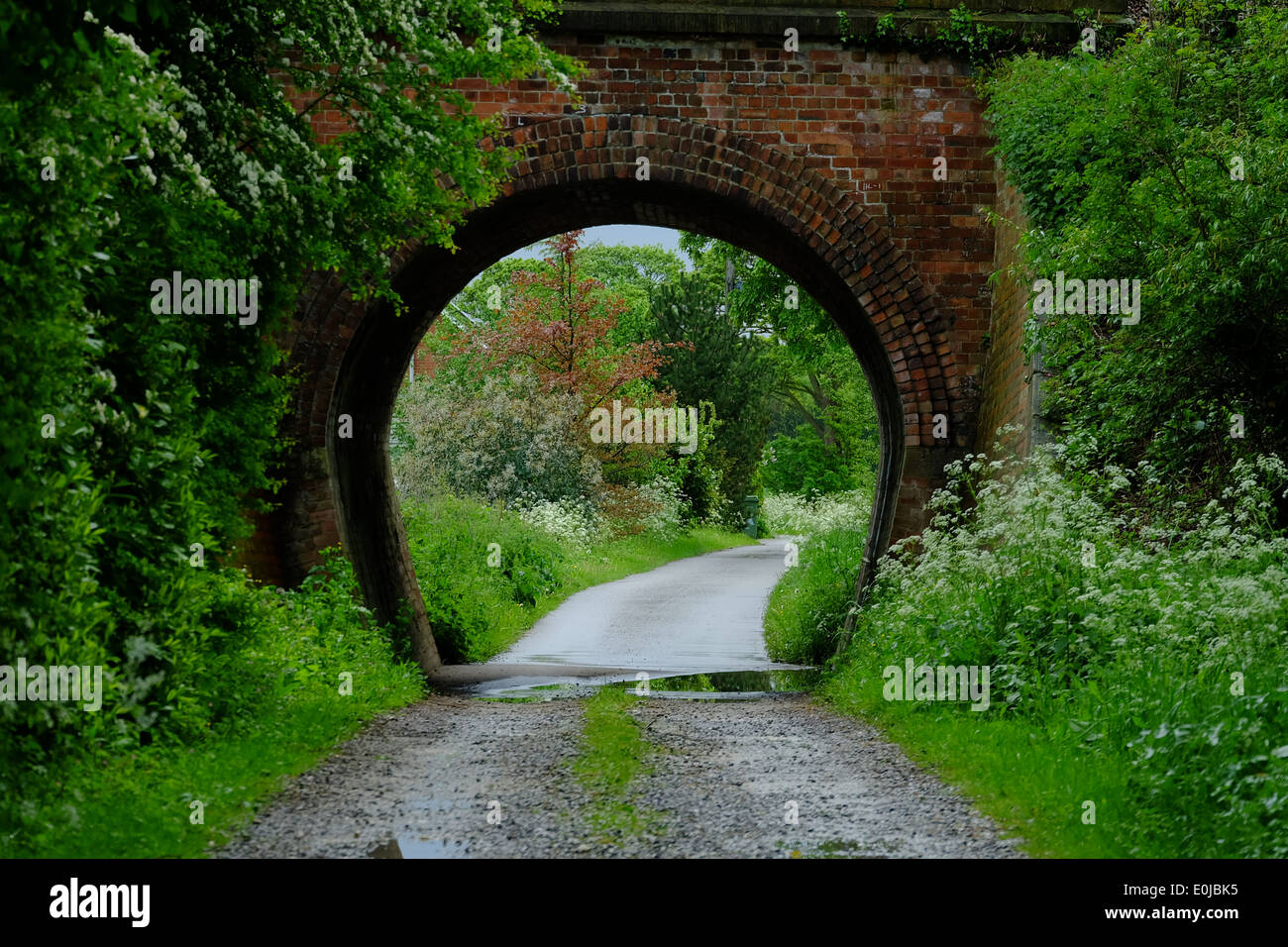 Pont tunnel Banque de photographies et d’images à haute résolution - Alamy