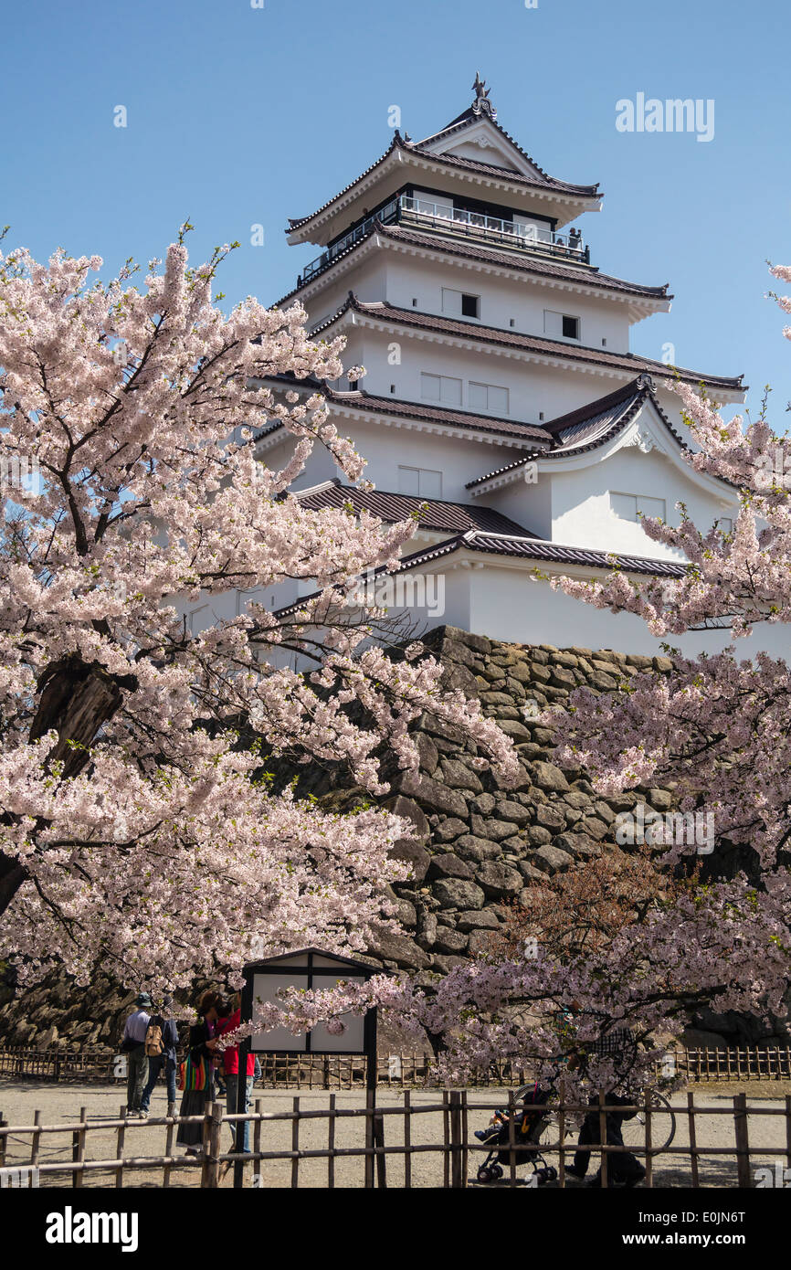 Tsurugajo castle Banque de photographies et d’images à haute résolution ...