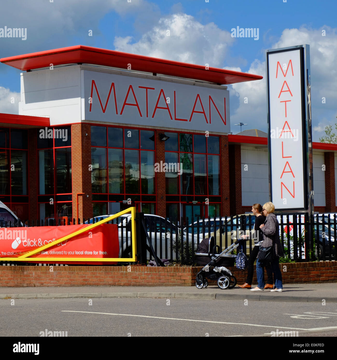 Boutique De Matalan Banque d'image et photos - Alamy