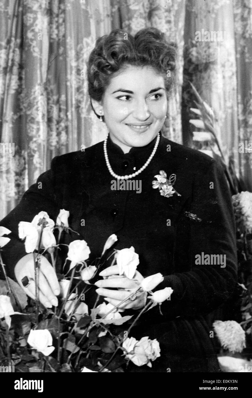 Greek opera singer Banque d'images noir et blanc - Alamy