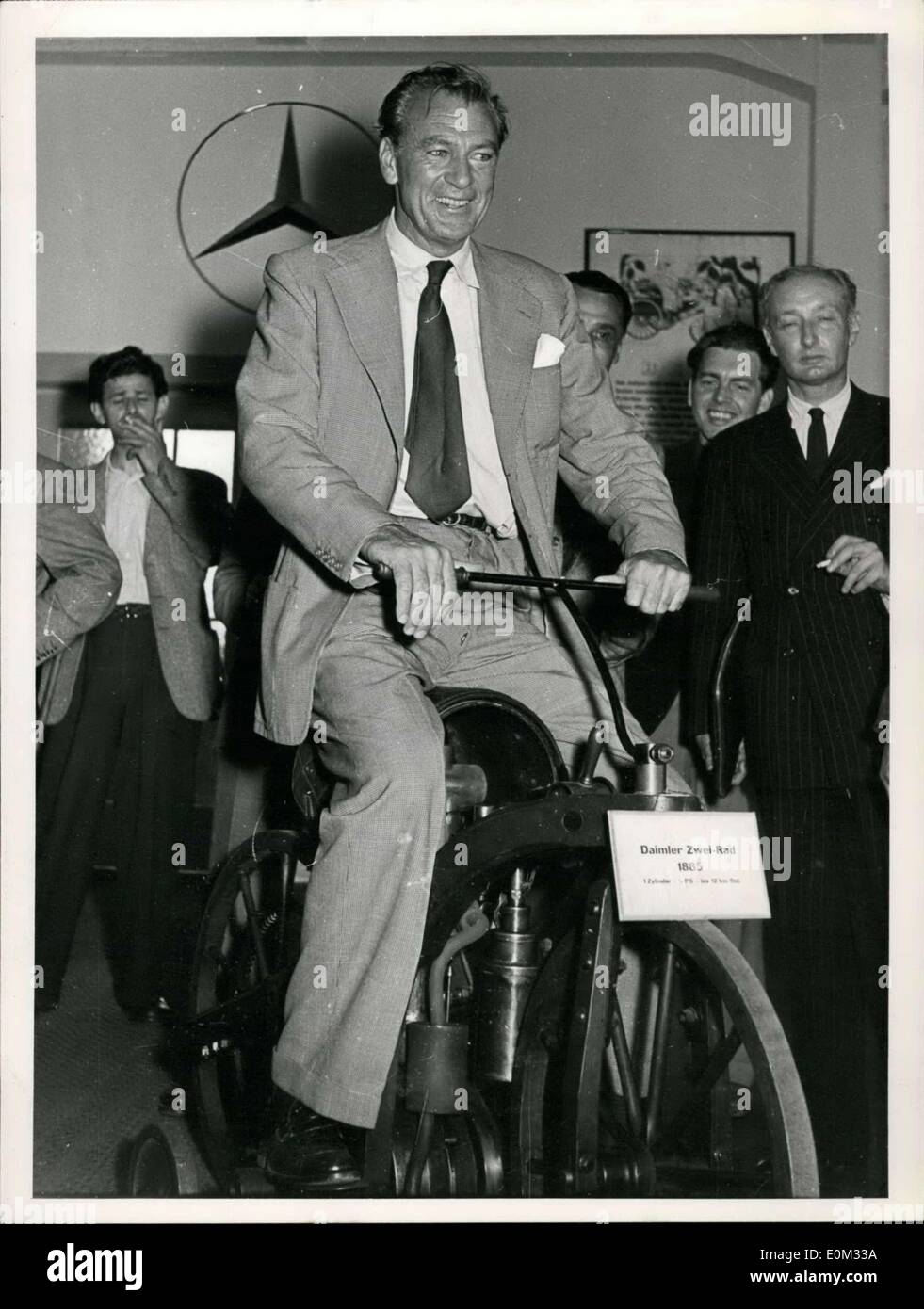 Gary Cooper And His Wife Banque d'image et photos - Alamy