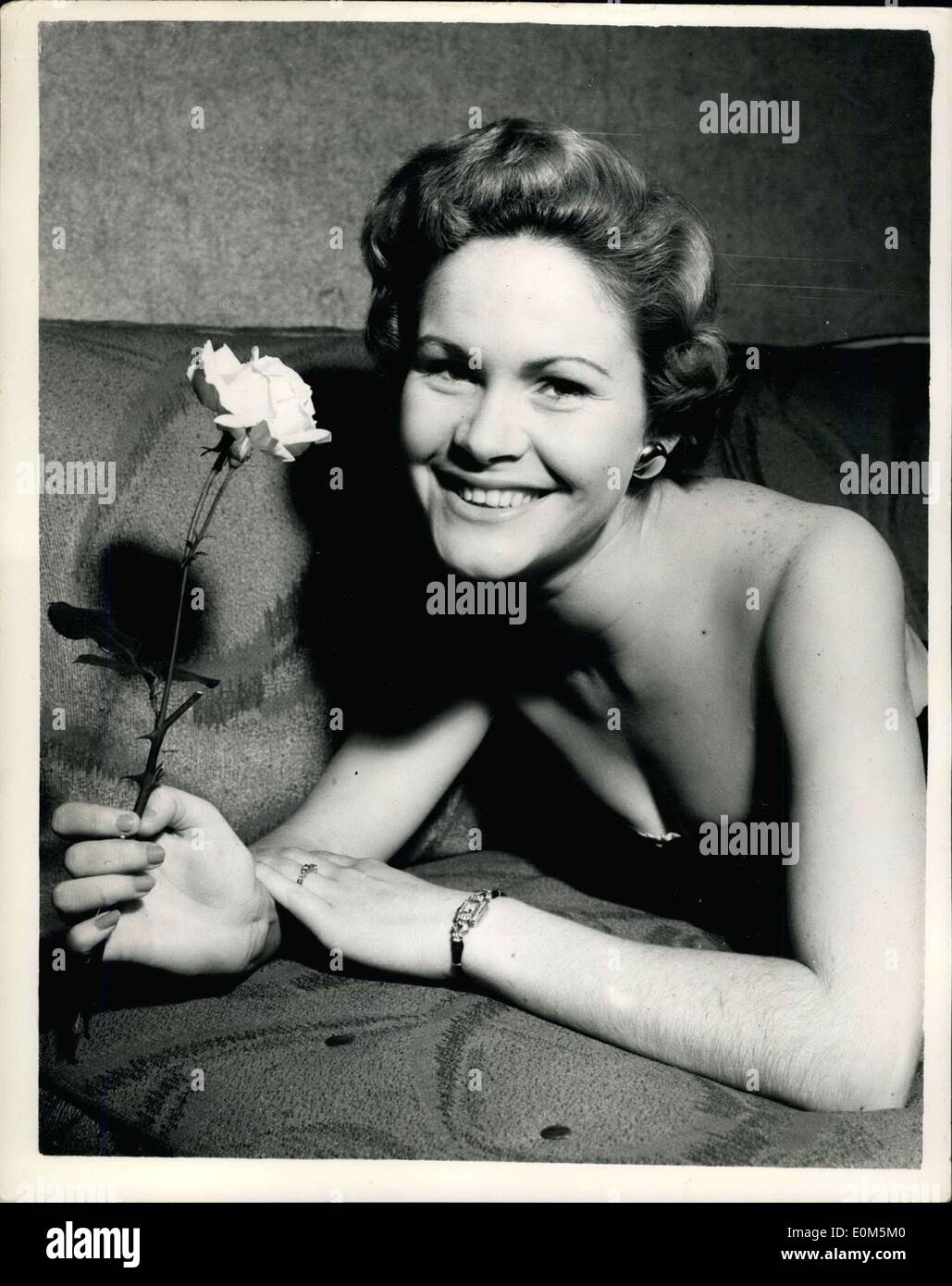 Juillet 12, 1953 - son apparence sont sa meilleure référence, sourds et ...