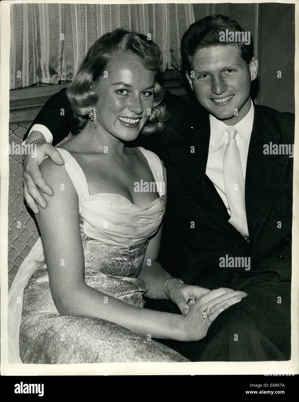 Avril 04, 1958 - Patti Morgan et son mari à Londres..Il est le fils d ...