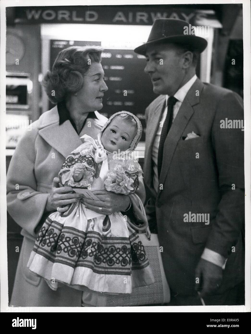 11 novembre 1958 - L'Wildings prendre une poupée pour Liza : une grande ...