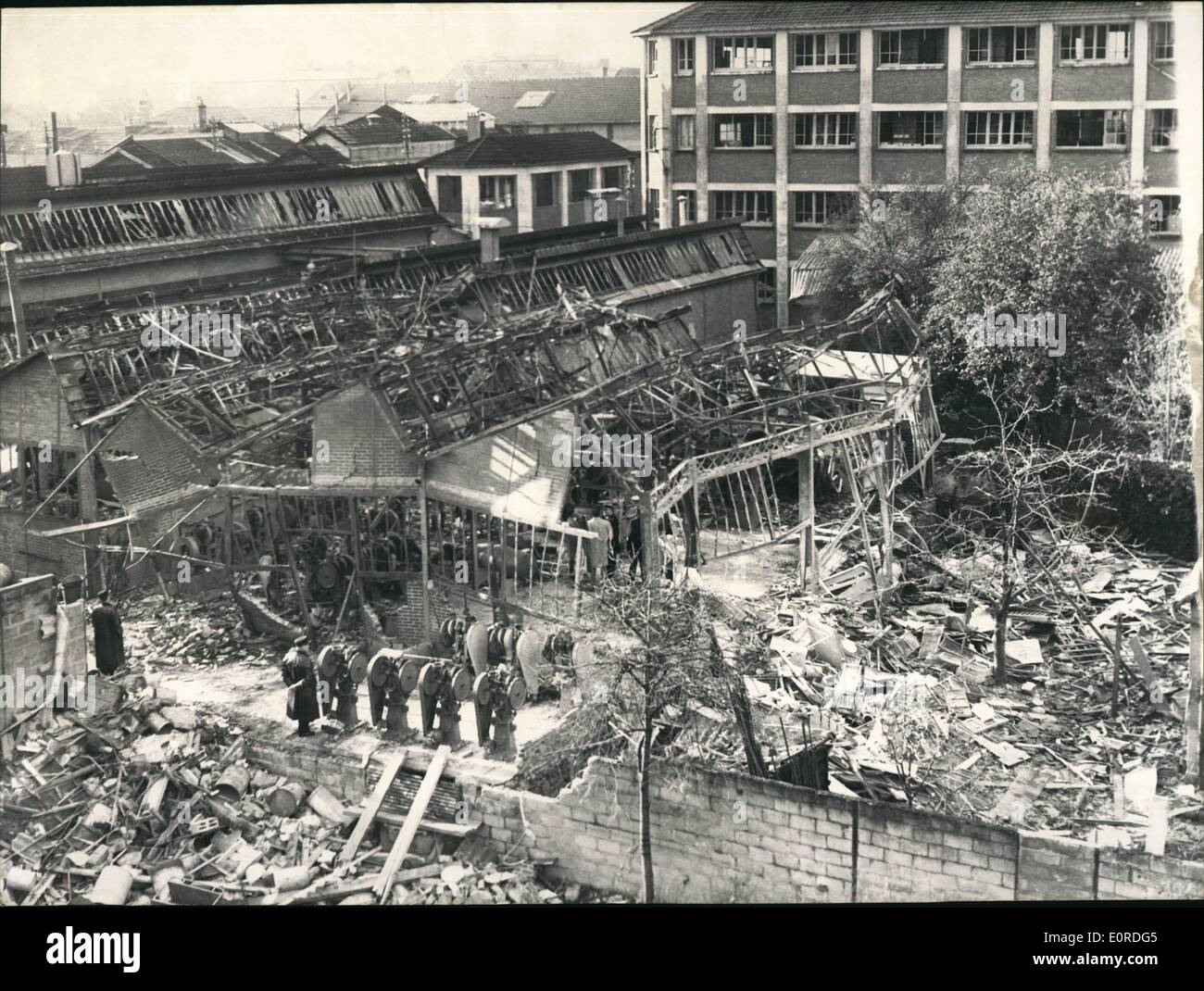 Terrible explosion Banque de photographies et d’images à haute ...