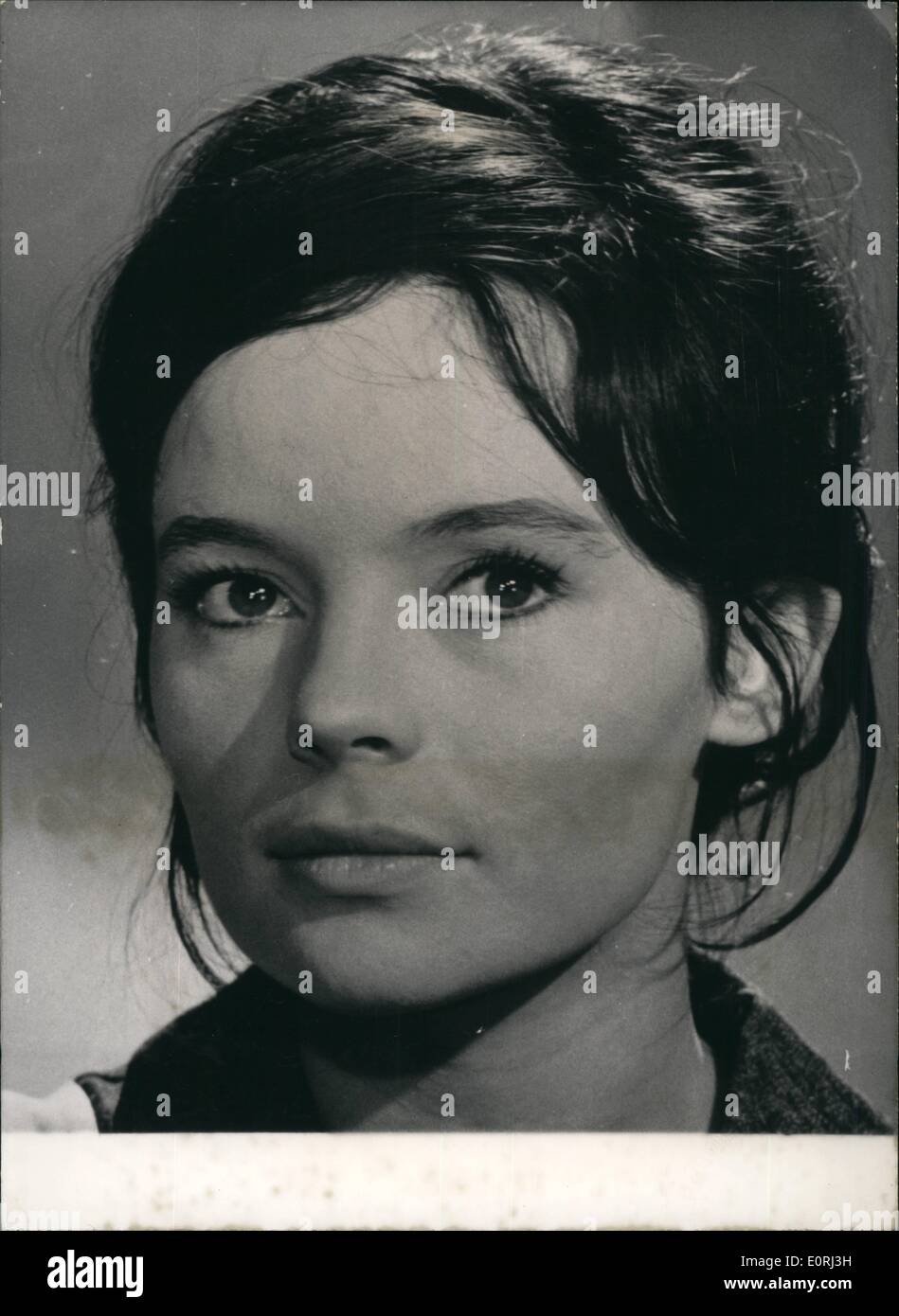 11 novembre 1959 - Pascale Petit dans Nouveau rôle : Pascale Petit, l ...