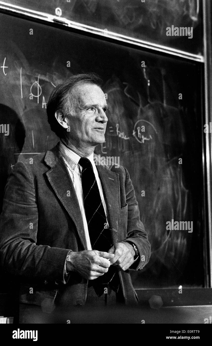 Physicien nucléaire Banque de photographies et d’images à haute ...