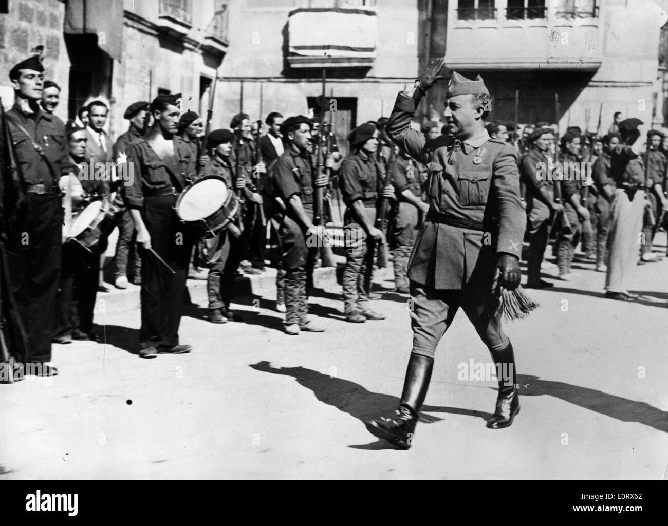Le général franco Banque d'images noir et blanc - Alamy