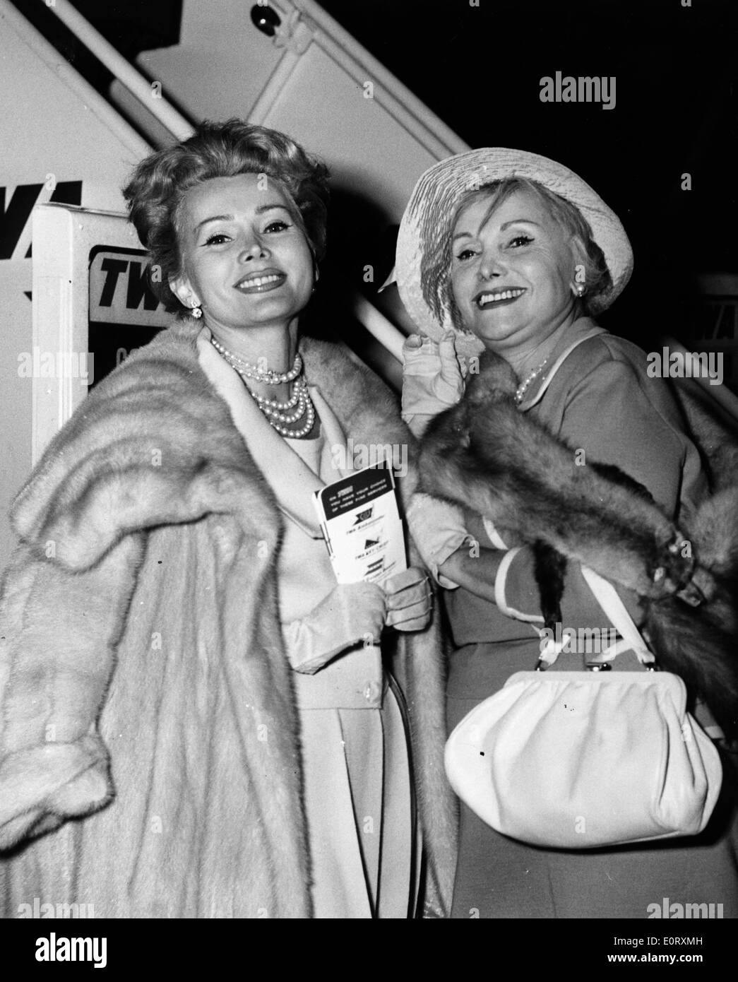 Eva gabor Banque de photographies et d’images à haute résolution - Alamy