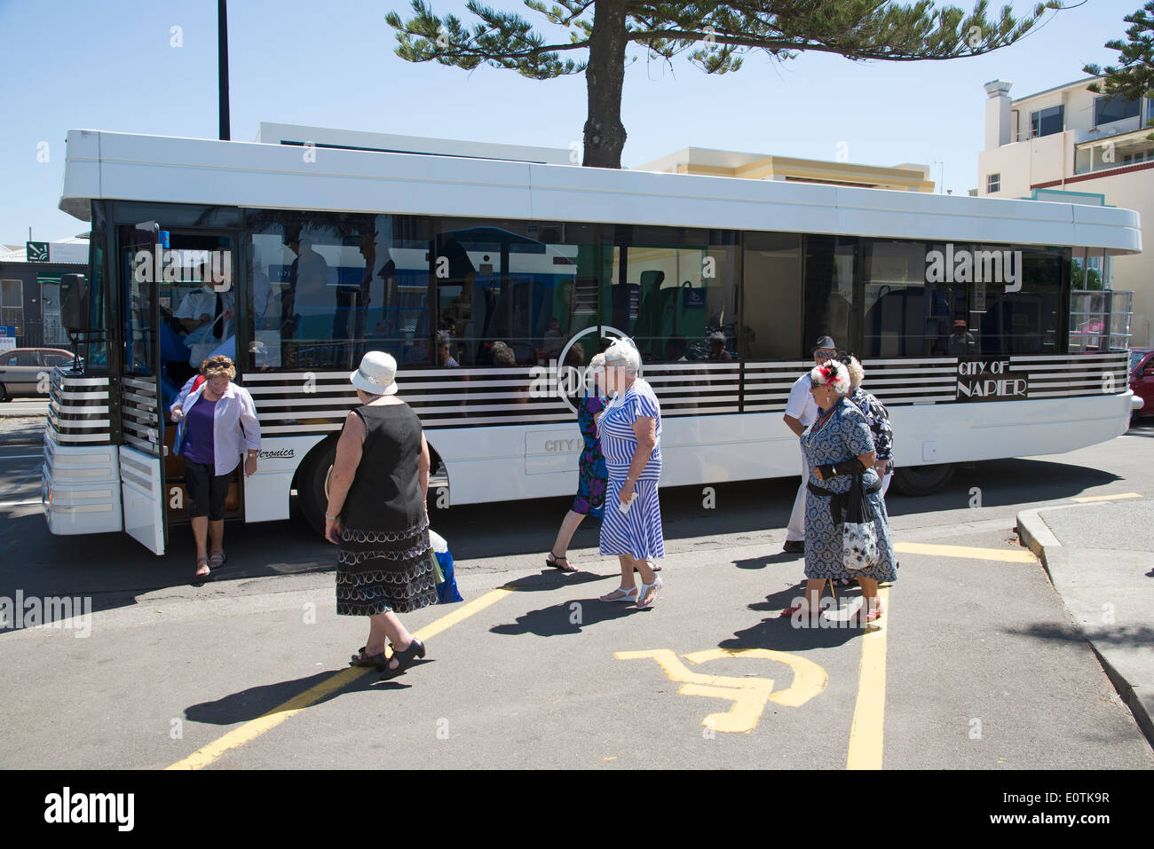Découvreur de la ville hop on hop off bus dans la région de Hawkes Bay ...