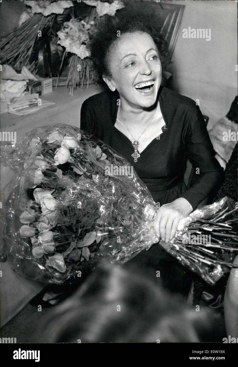 Edith piaf 1961 Banque de photographies et d’images à haute résolution ...