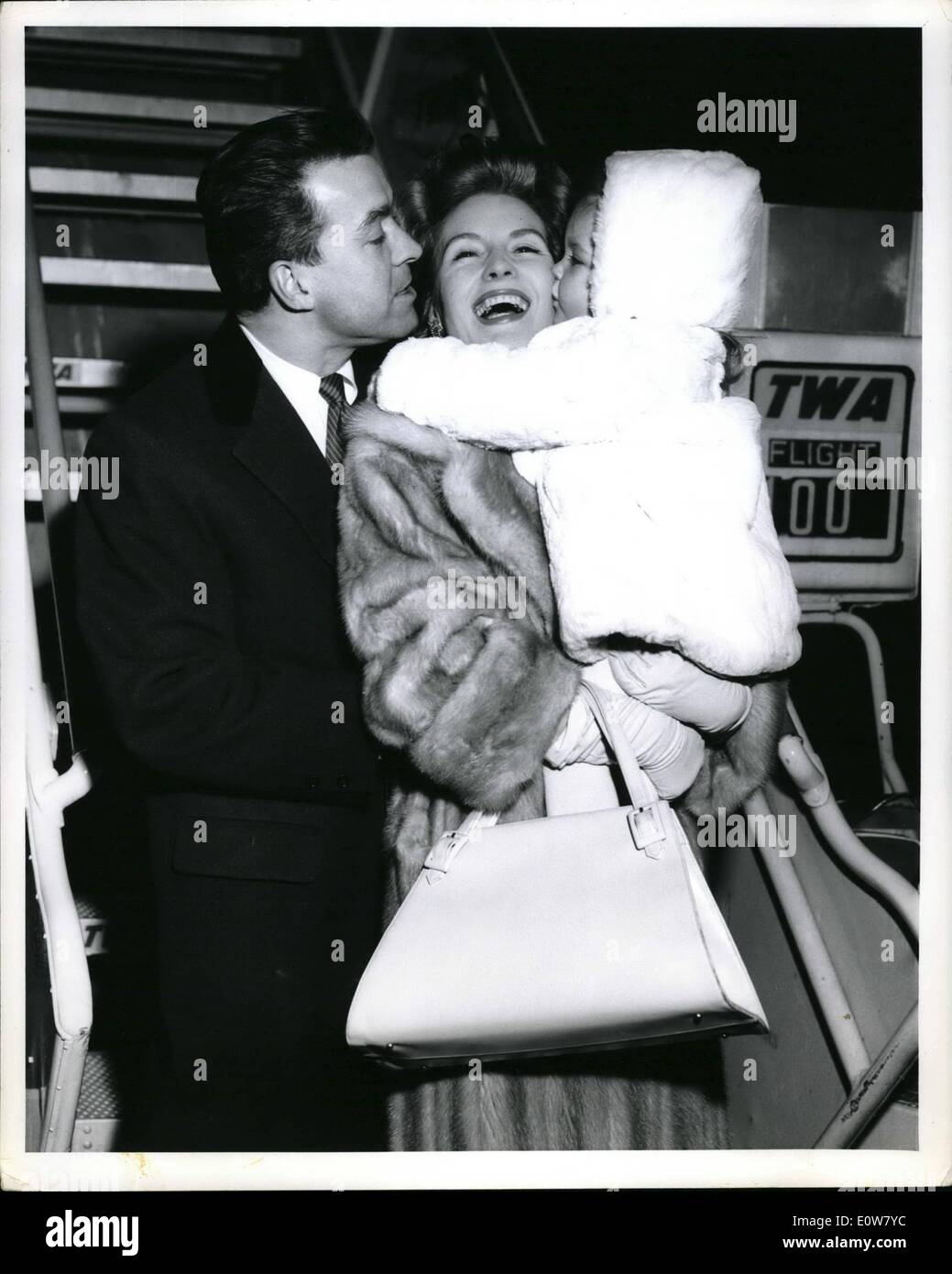 01 janvier 1962 - Pour diffusion immédiate : l'aéroport international ...