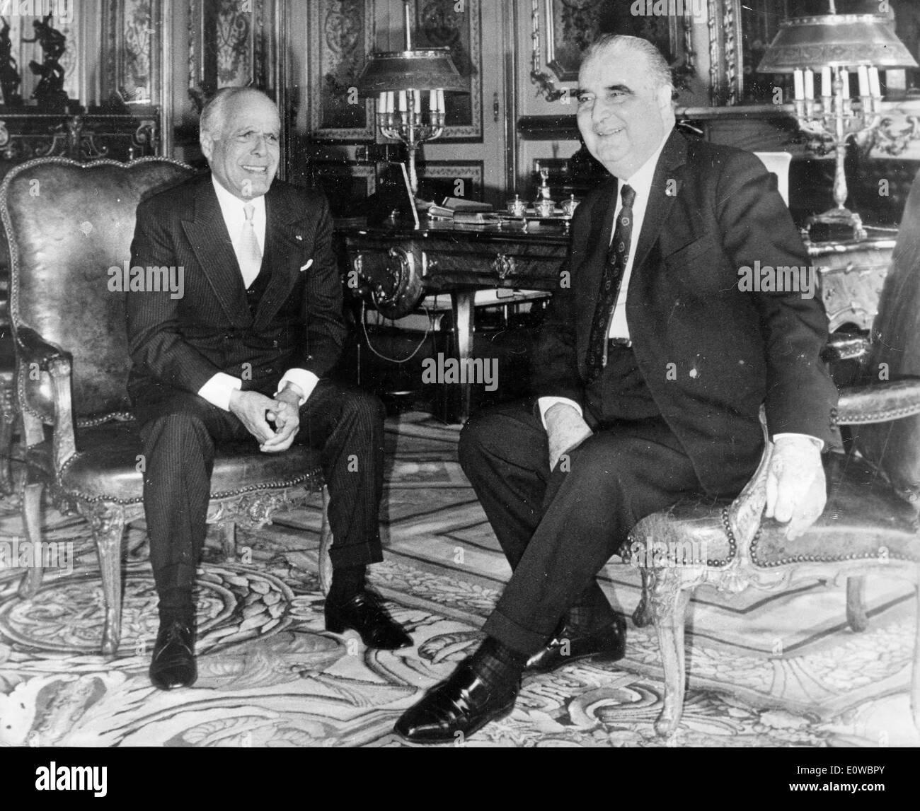Georges pompidou président Banque d'images noir et blanc - Alamy