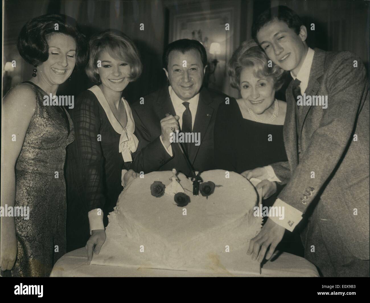 Le 12 décembre 1965 - André Dassary chanteur célébré 30 ans d'un ...