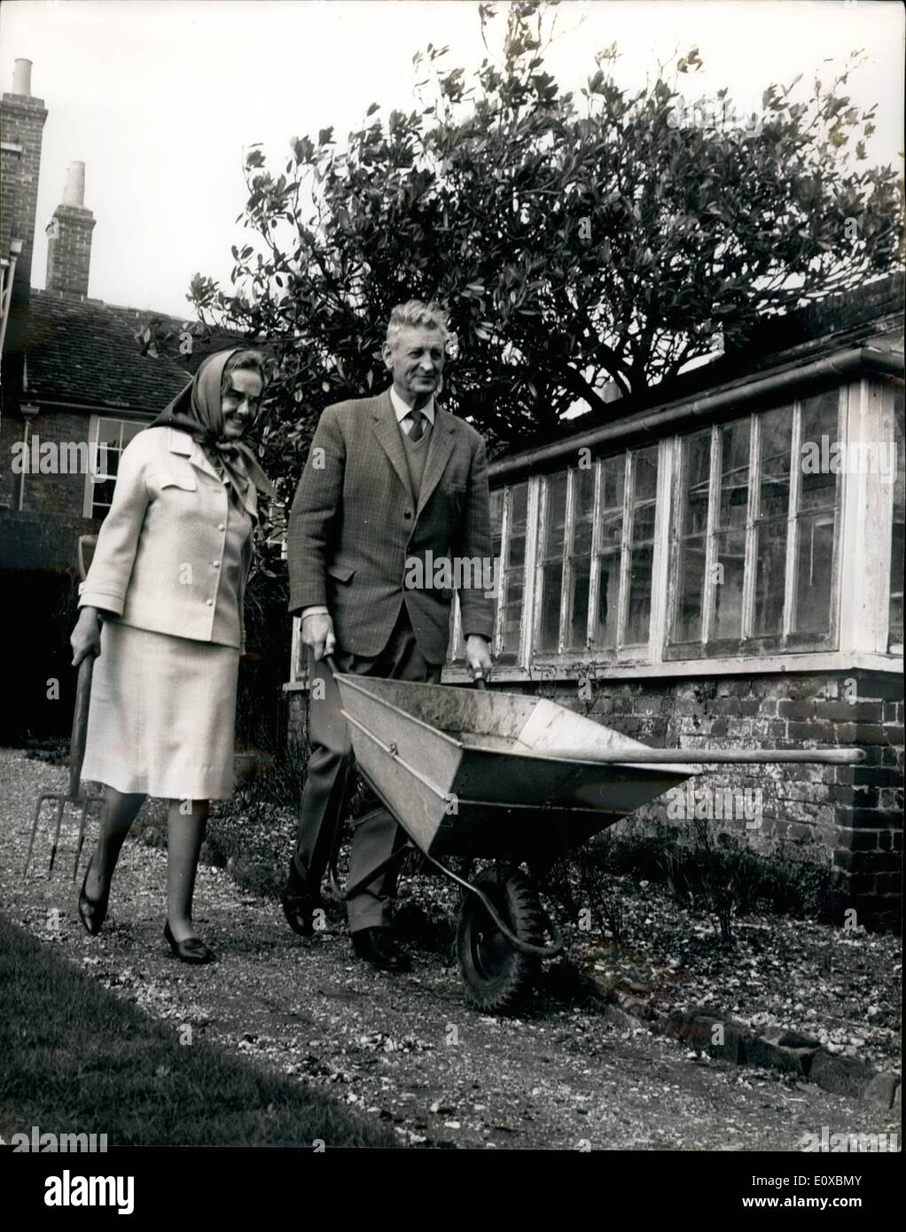 02 février 1966 - Le Premier seigneur de la mer à sa retraite ...