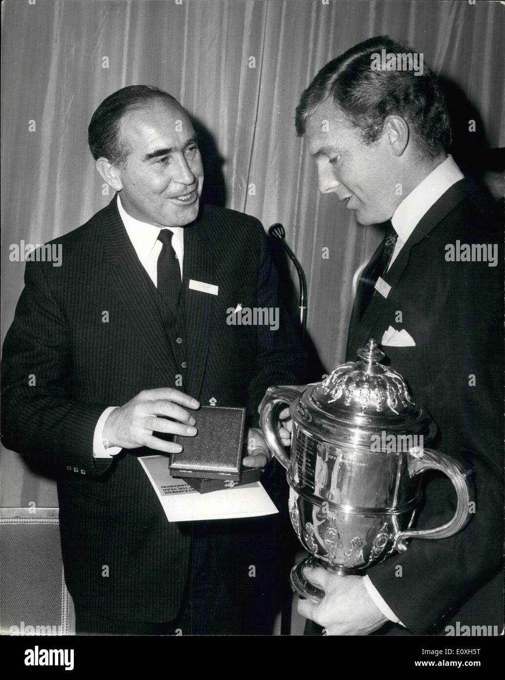 England team captain Banque de photographies et d’images à haute ...