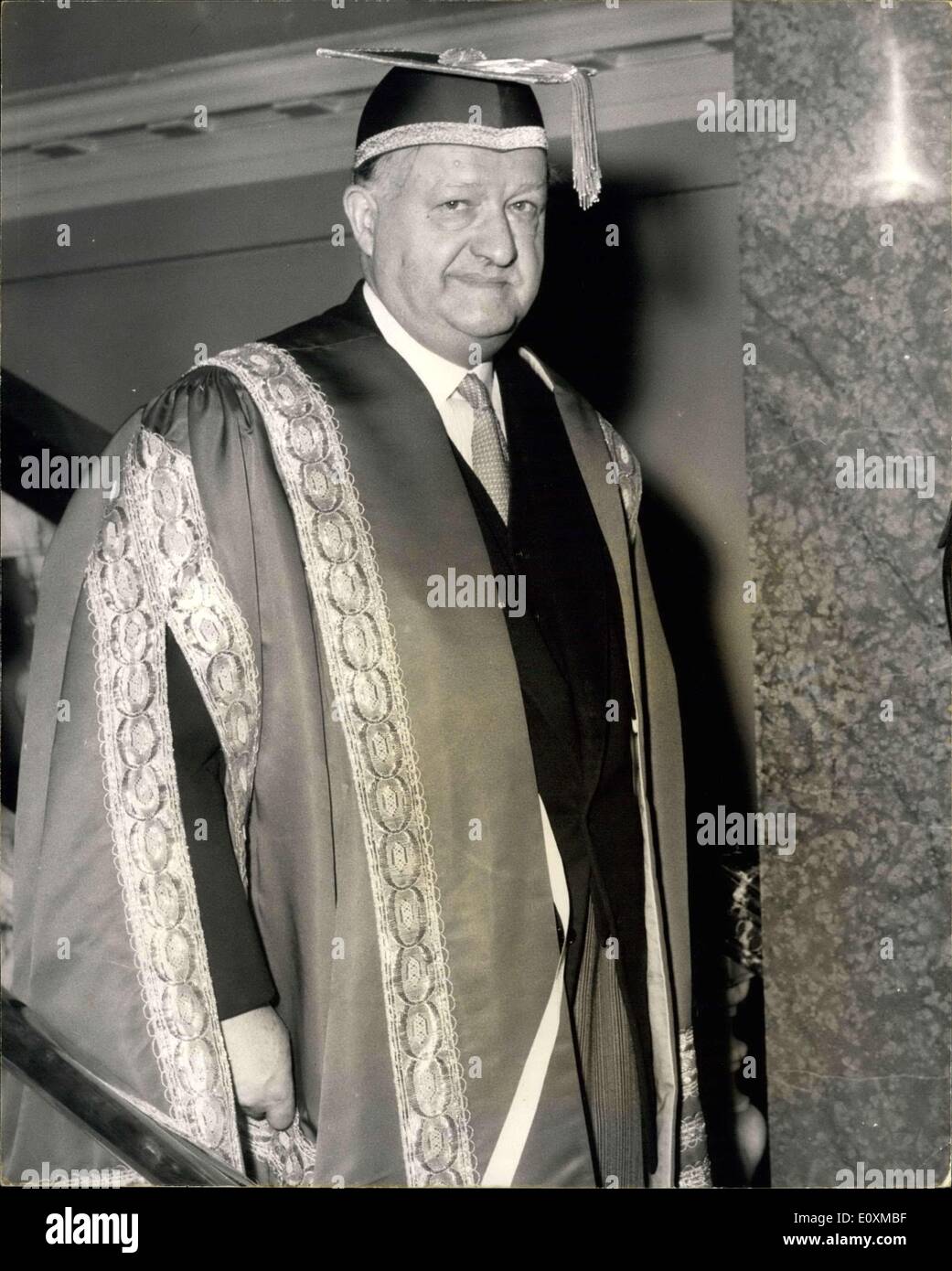 20 mai 1967 - Lord Butler est installé en tant que premier chancelier ...