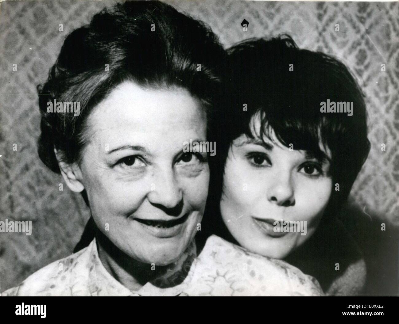 Mar. 11, 1968 - général Ailleret, chef d'état-major des Forces armées ...