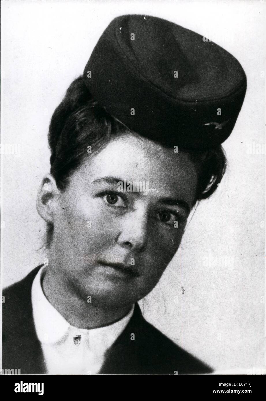 Mar. 03, 1968 - Réunion Air Crash : la survie de l'État s'améliore ...