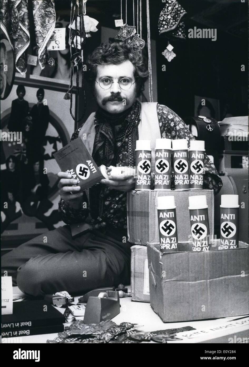 Symbole nazi Banque de photographies et d’images à haute résolution - Alamy