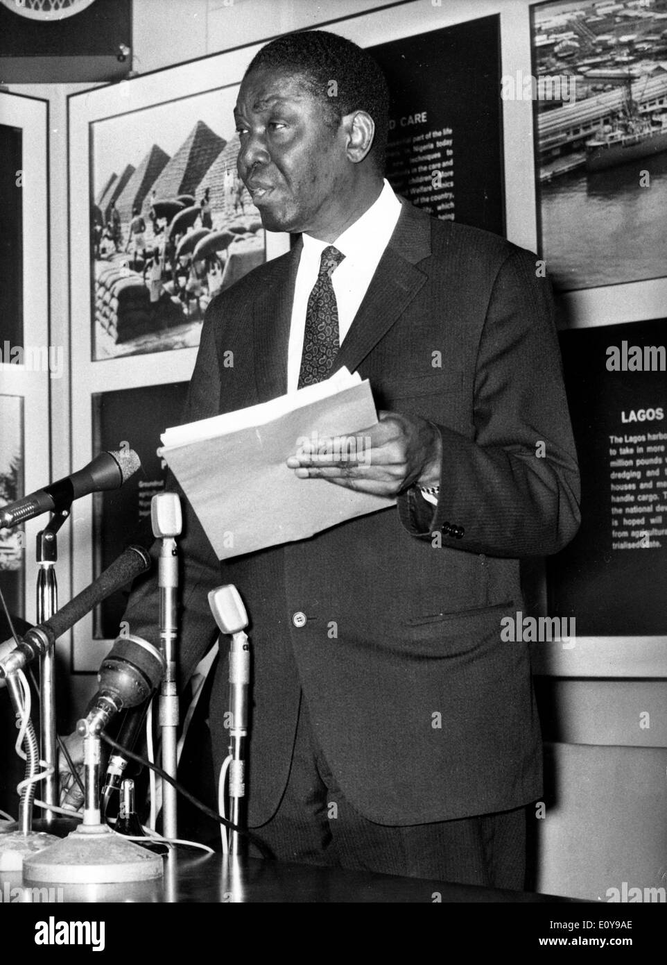 Guerre du biafra Banque de photographies et d’images à haute résolution ...