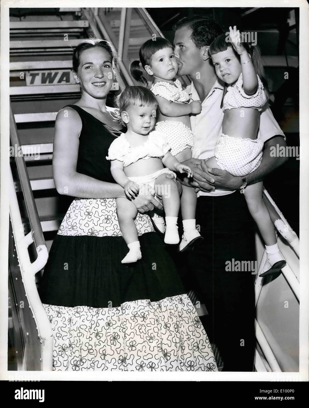 02 février 1972 - TV et l'enregistrement de star Pat Boone et sa femme ...