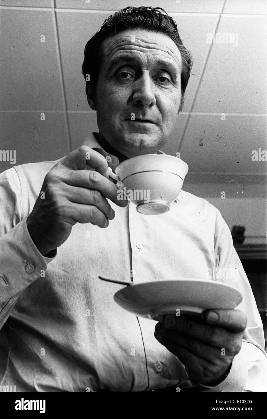 Patrick macnee Banque de photographies et d’images à haute résolution ...