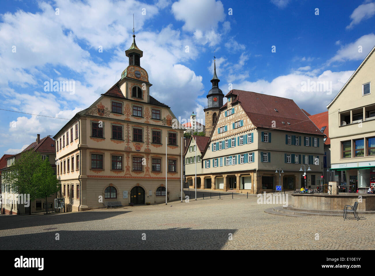 Marktplatz mit evangelische stadtkirche Banque de photographies et d ...