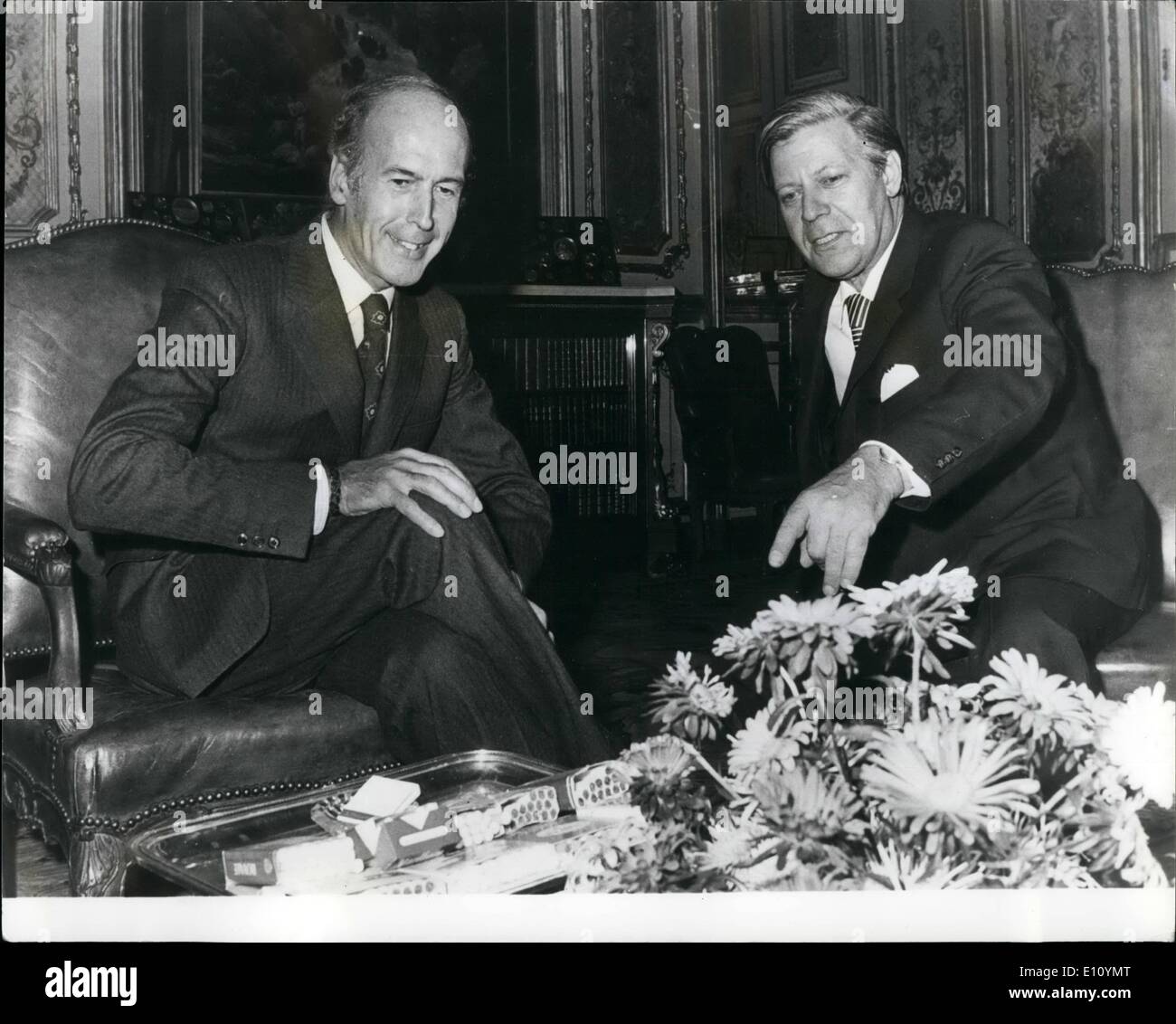 Helmut schmidt giscard d'estaing Banque de photographies et d’images à ...