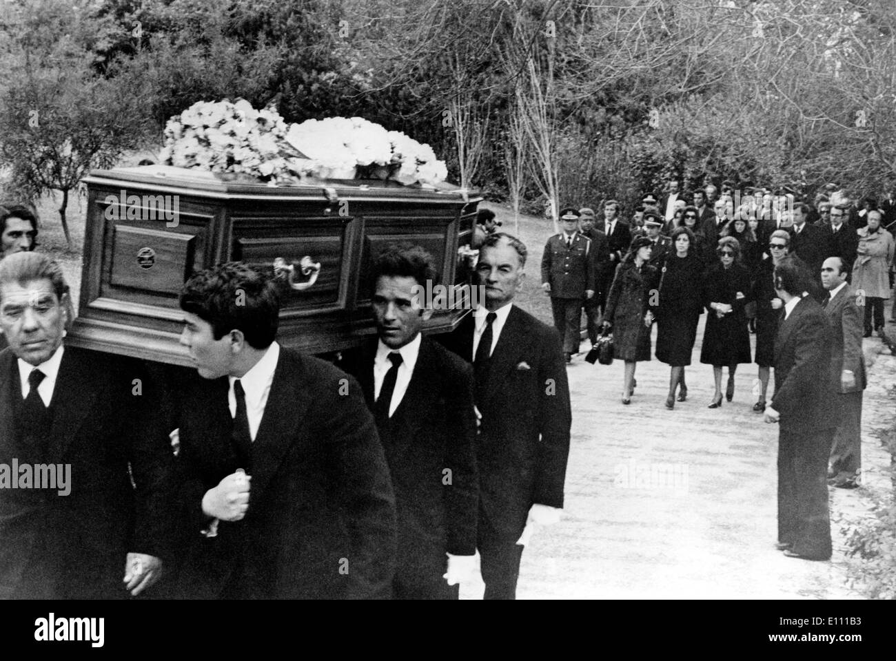 Funeral of christina onassis Banque de photographies et d’images à ...