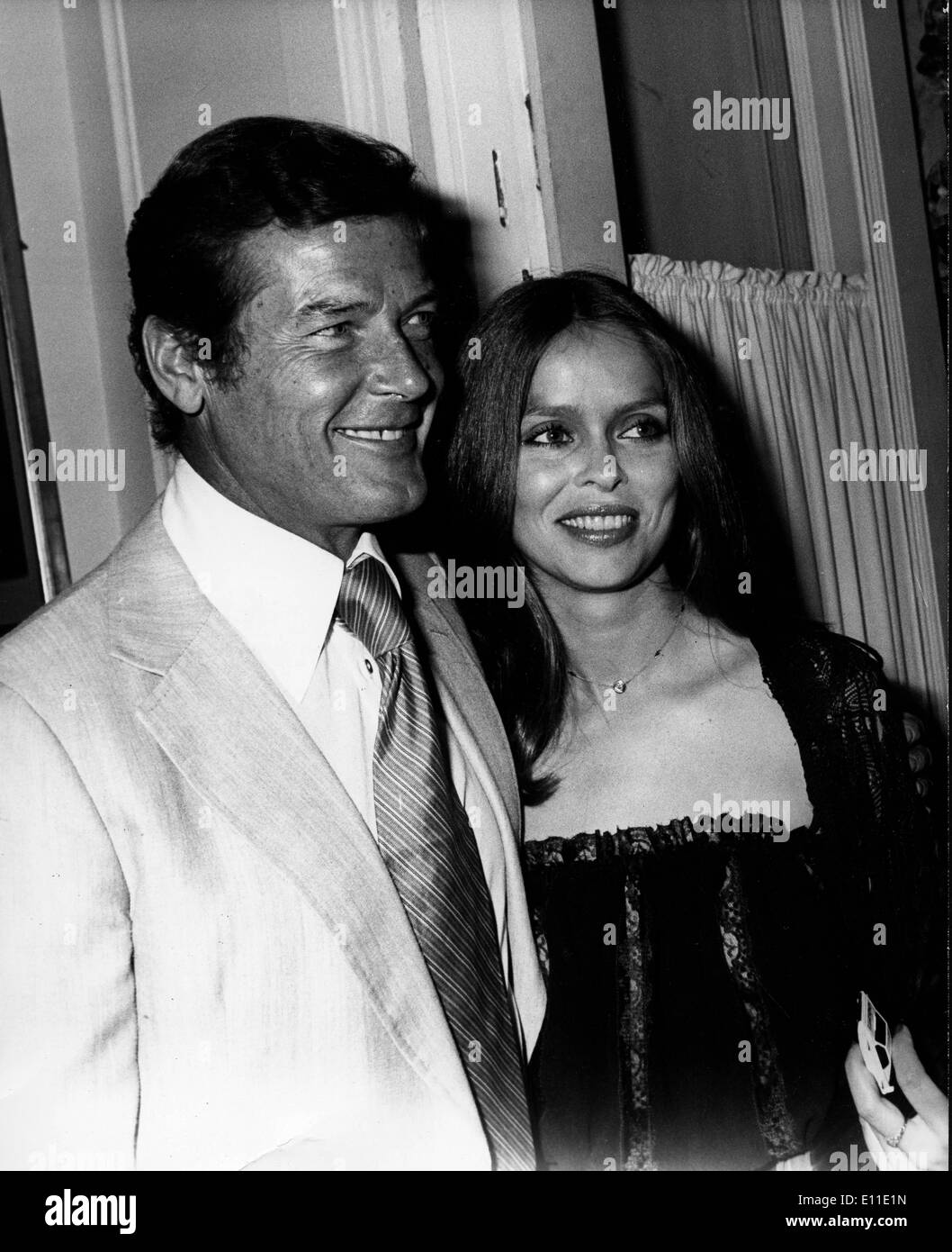The spy who loved me 1977 roger moore Banque d'images noir et blanc - Alamy