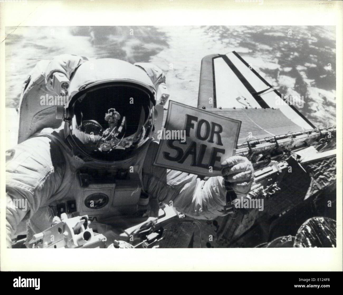 Nitrogen Jet Pack Nasa Dale Gardner