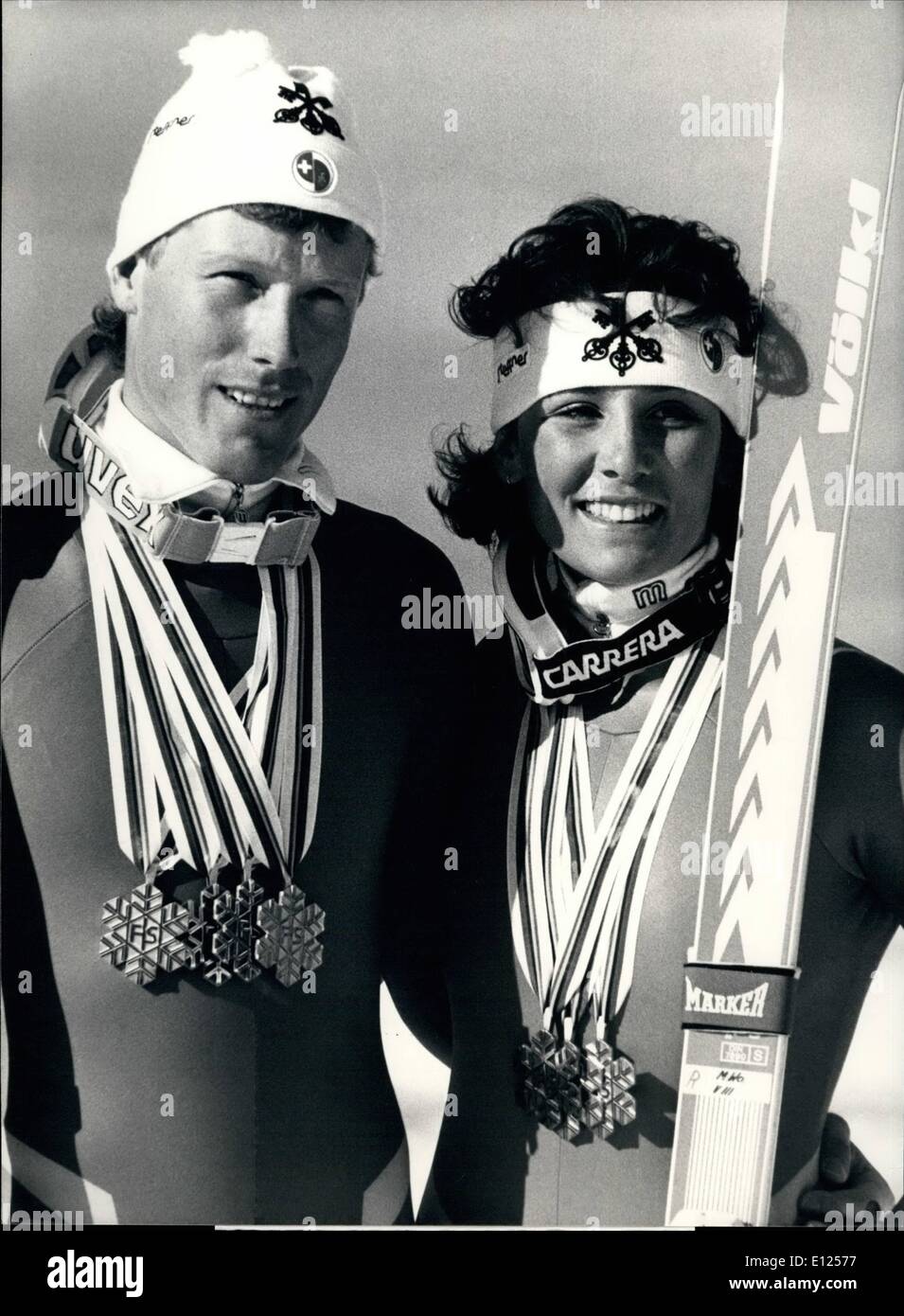 10 févr. 02, 1987 - Crans-Montana : rien que nous deux...Photo montre ...