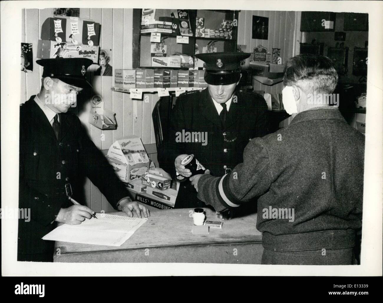 Cantine prison Banque de photographies et d’images à haute résolution ...
