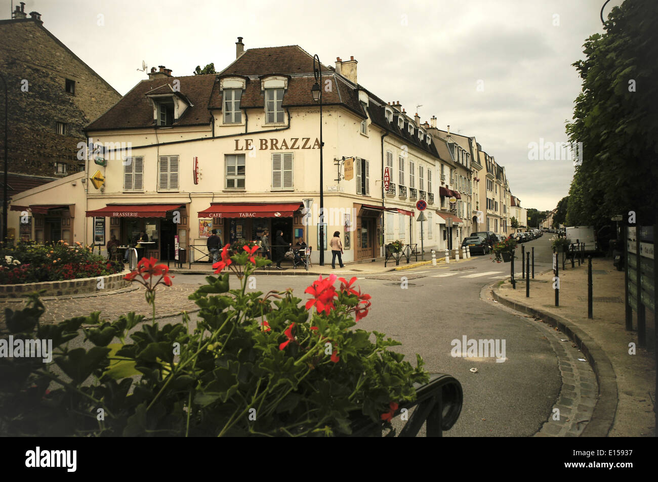 Port marly cafe Banque de photographies et d’images à haute résolution ...