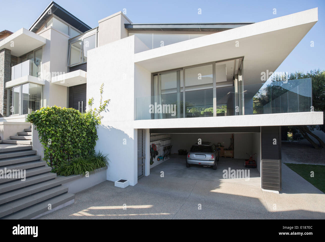 Habitation moderne Banque de photographies et d’images à haute ...