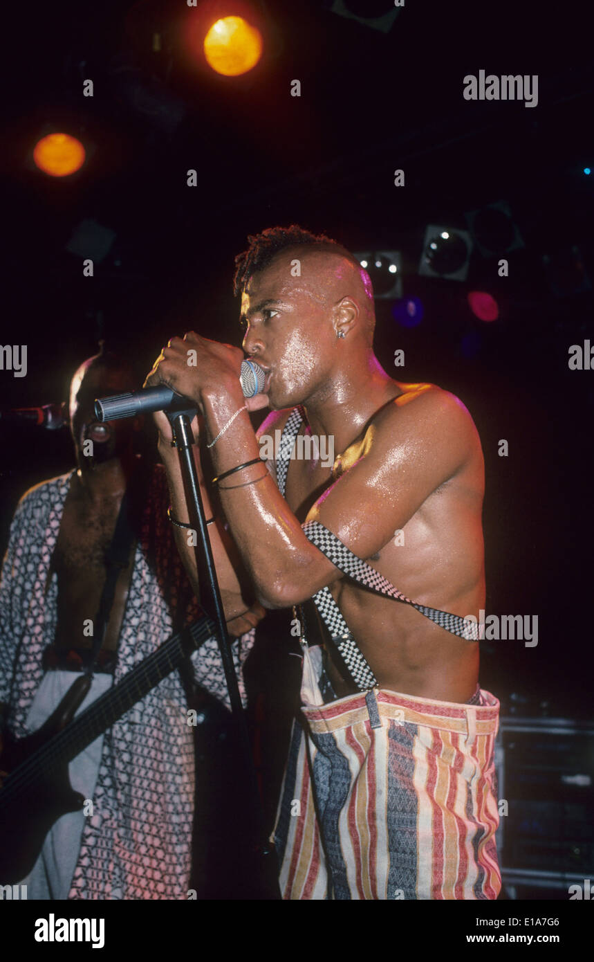 Fishbone Band Banque d'image et photos - Alamy