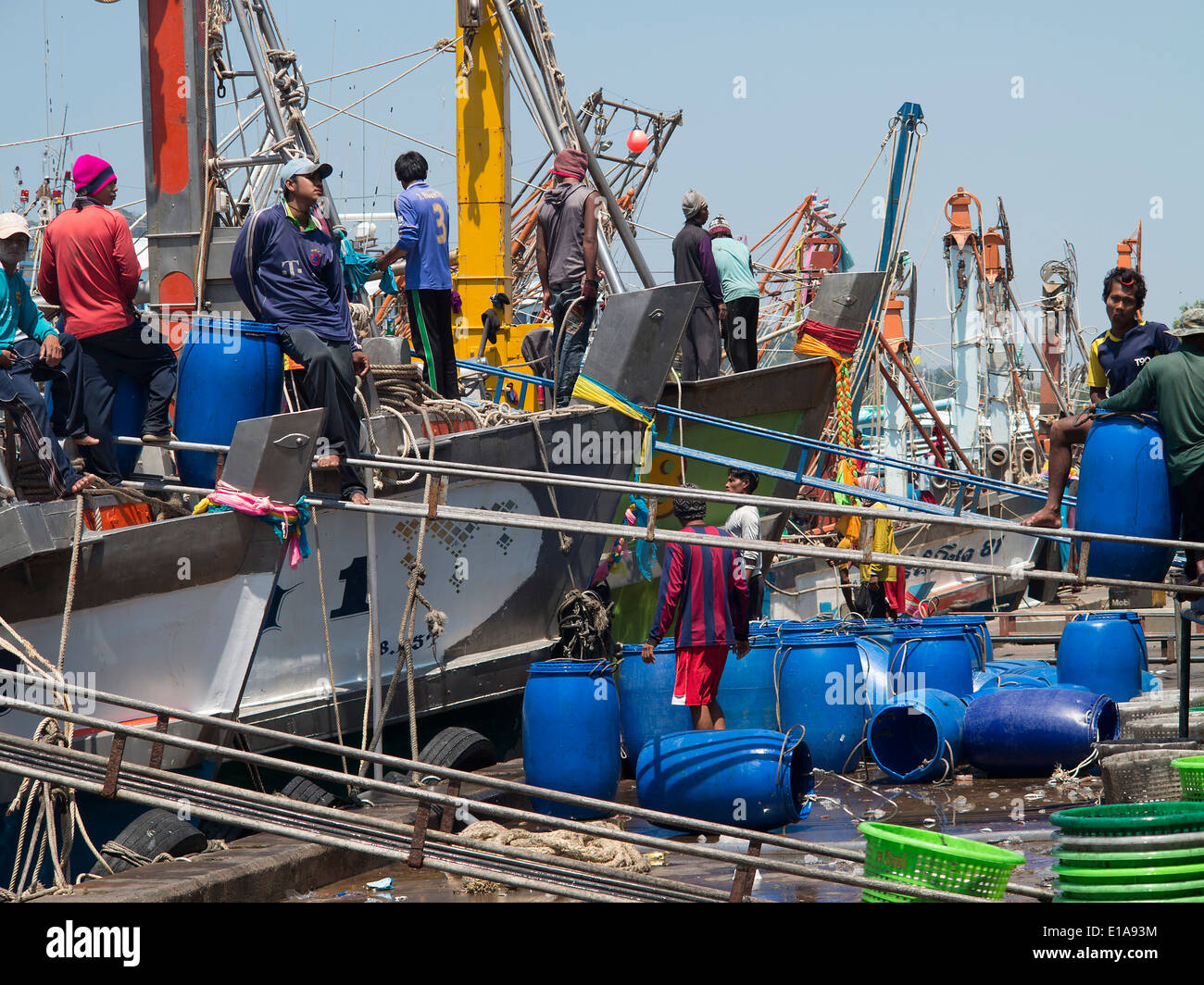 Thailande port de peche de phuket Banque de photographies et d’images à ...