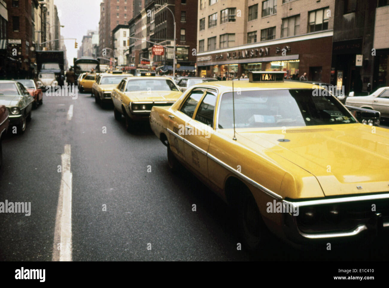 New york taxi 1970s Banque de photographies et d’images à haute ...