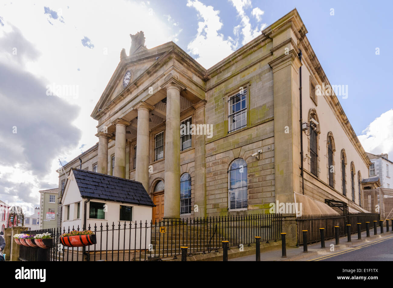 Omagh town Banque de photographies et d’images à haute résolution - Alamy