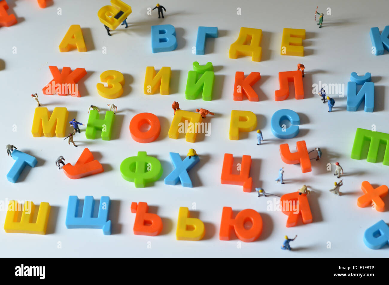 Alphabet cyrillique Banque de photographies et d’images à haute ...