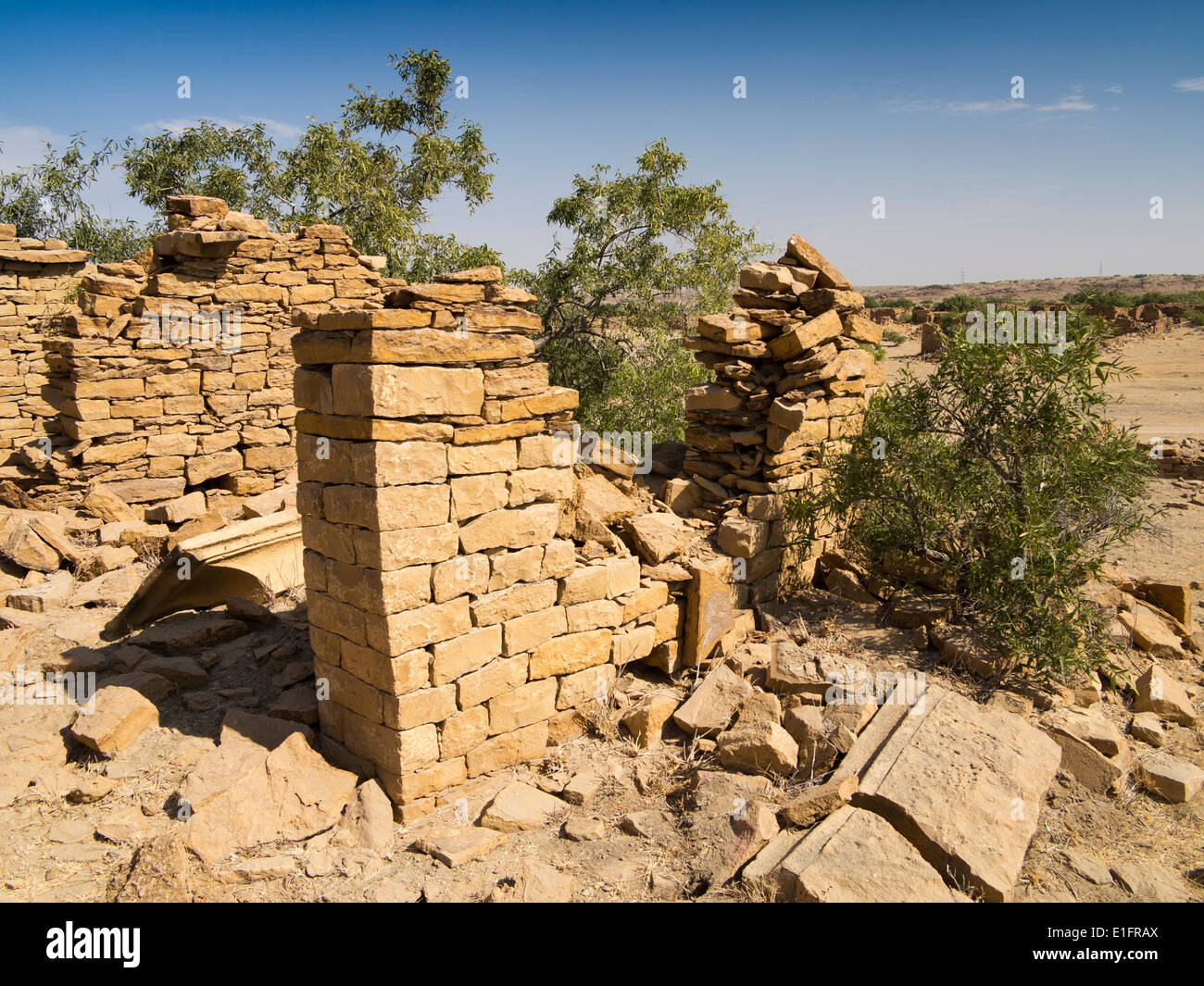 Maison en ruine Banque de photographies et d’images à haute résolution ...