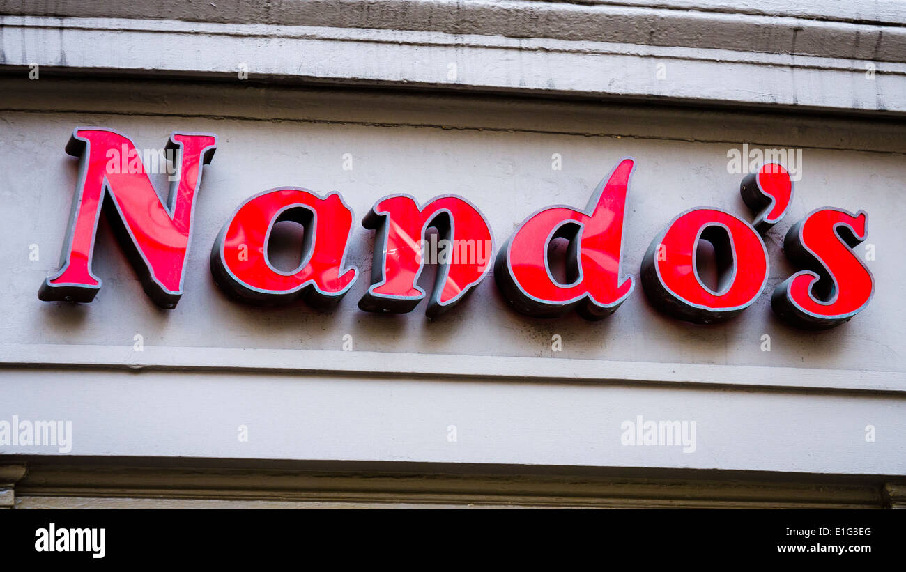 Nandos nandos restaurant Banque de photographies et d’images à haute ...