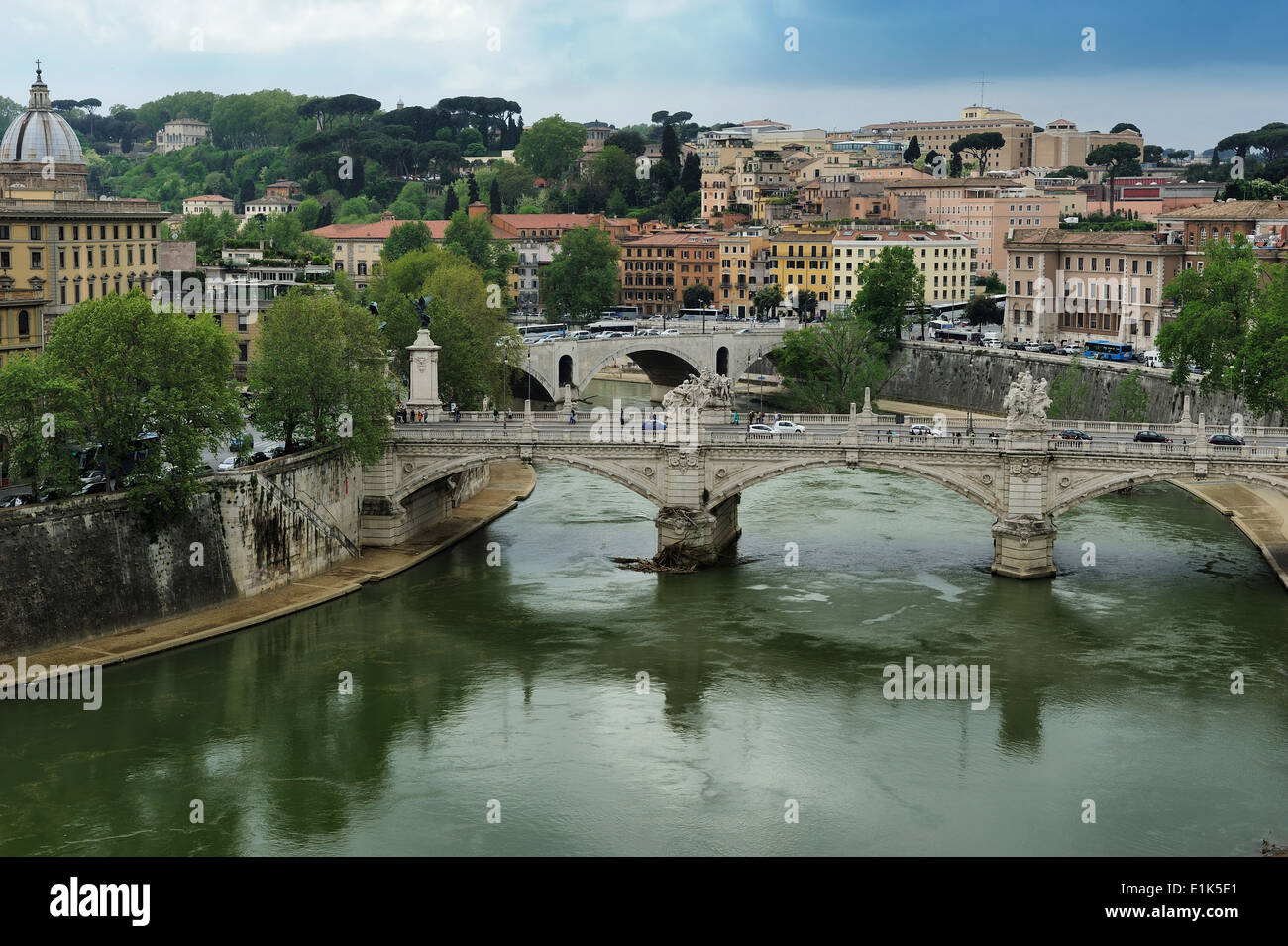 Pont de saint ange Banque de photographies et d’images à haute ...