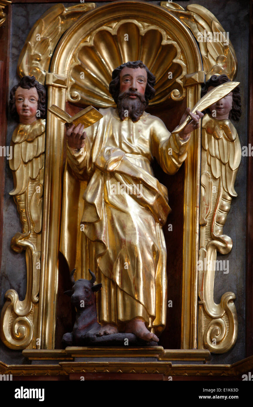 Statue de saint luc Banque de photographies et d’images à haute ...