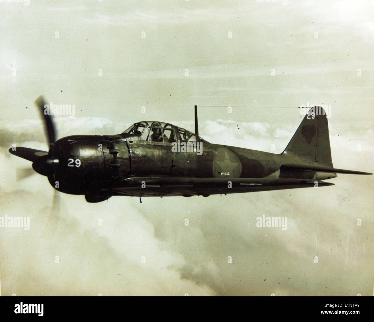Le Mitsubishi A6m Zero était Un Avion De Chasse Naval Japonais Qui Est