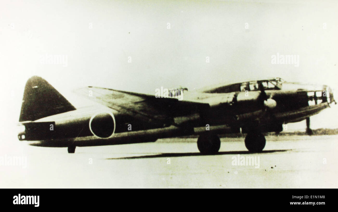 Mitsubishi g4m Banque de photographies et d’images à haute résolution ...