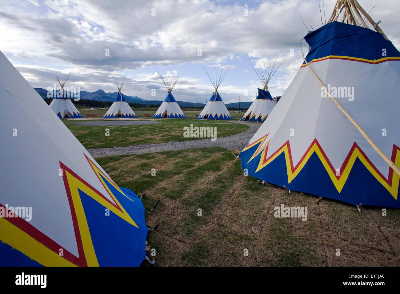 Aboriginal village canada Banque de photographies et d’images à haute ...