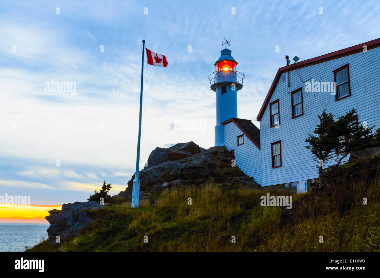 Phare canada drapeau terre neuve Banque de photographies et d’images à ...